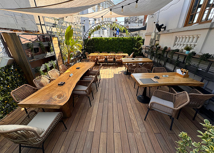 The Manor – Restaurant & Lounge